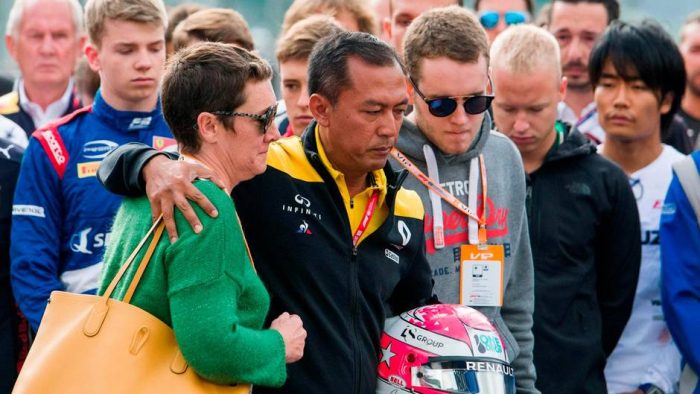 After the death of Anthoine Hubert: mother and brother of his helmet to ...