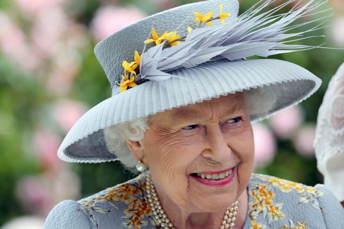 The Queen's Fortune - Who Will Inherit Her Billions? - Law & Crime News